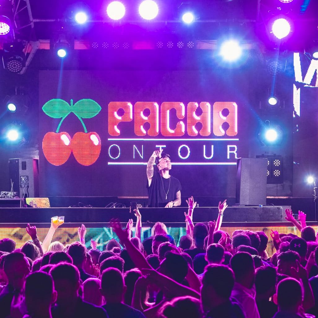 Aria Complex Malta – From summer day parties by the pool to wintry club ...